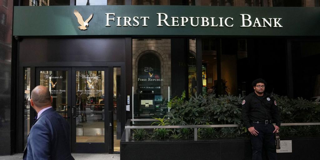 Αδειάζει η κλεψύδρα για τη σωτηρία της First Republic | Economy Today